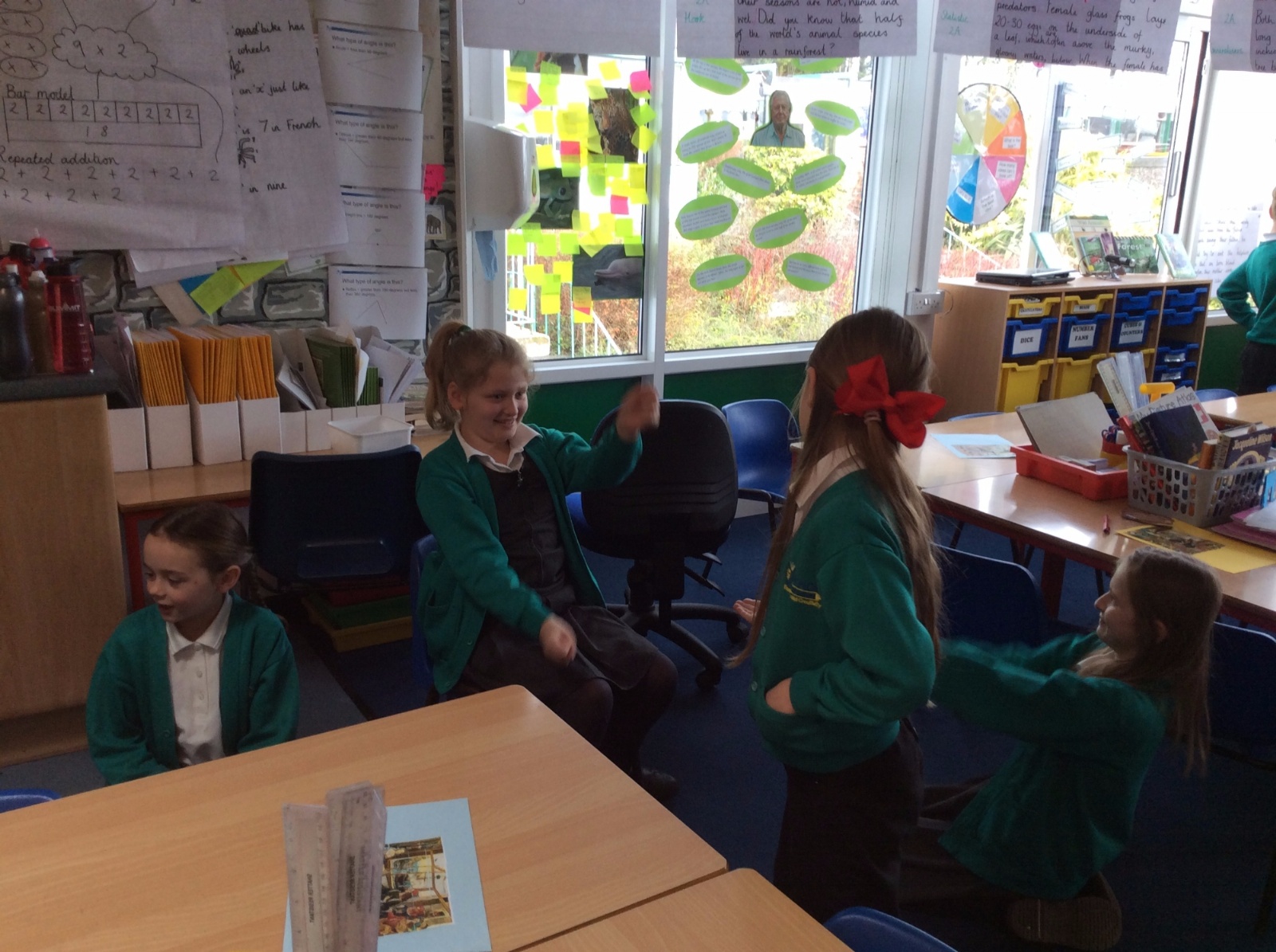The Vaynor First School - Drama
